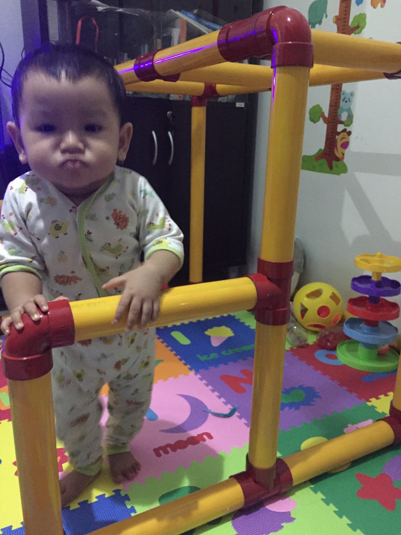 DIY Monkey Bar Untuk Arena Bermain Anak di Rumah - fainun.com